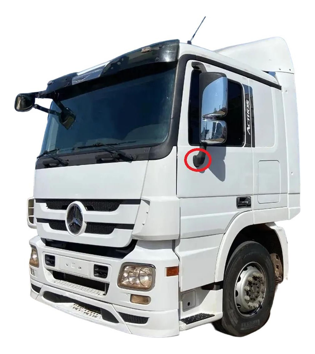 Acabamento inferior braco espelho actros - MEZ@ ACESSÓRIOS PARA CAMINHÕES